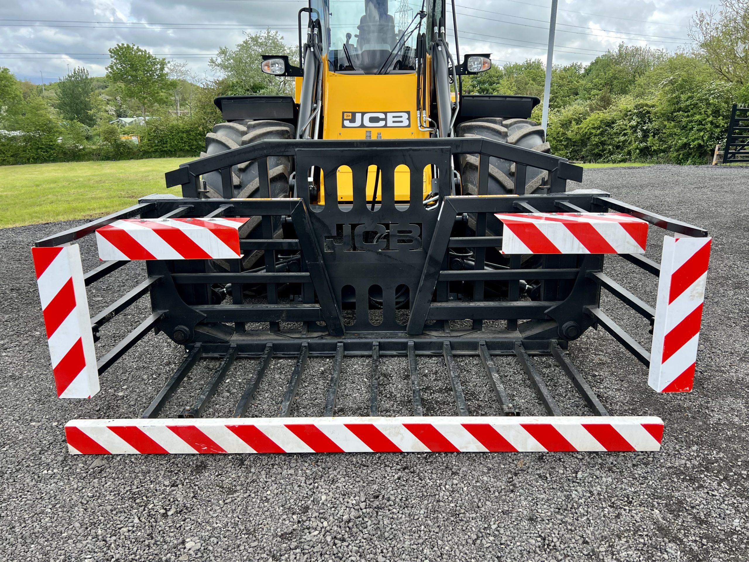 New JCB 14ft Hydraulic Folding Grass Fork For Sale - Dewhurst Agricultural
