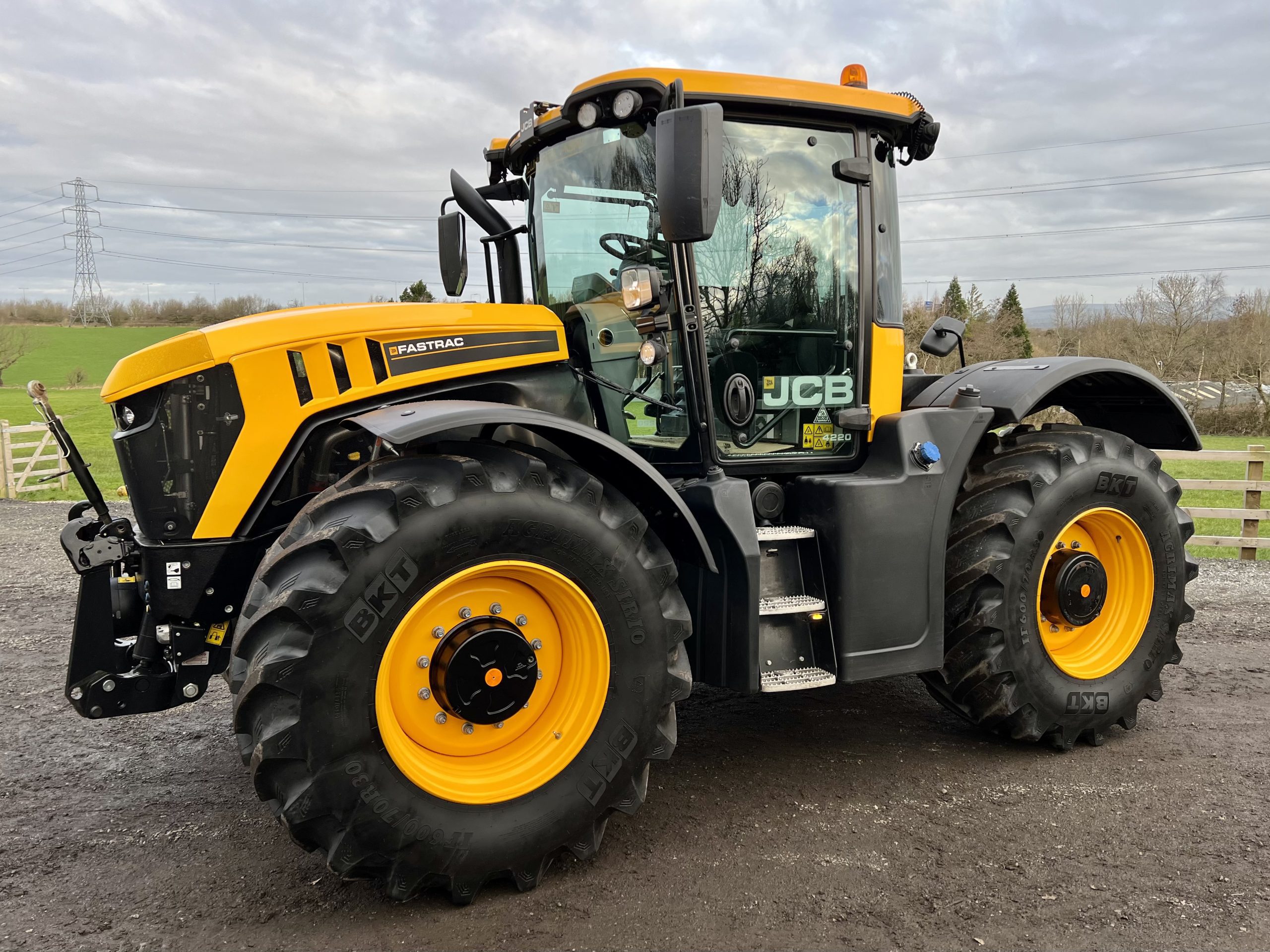 2021 JCB Fastrac 4220 Stage 5 For Sale - Dewhurst Agricultural