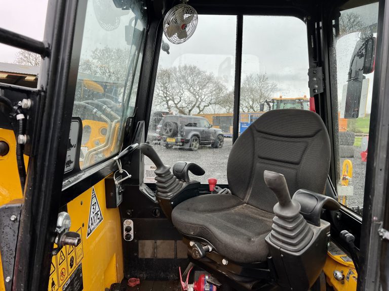 2020 JCB 1CXT-HF Tracked Backhoe Loader For Sale - Dewhurst Agricultural