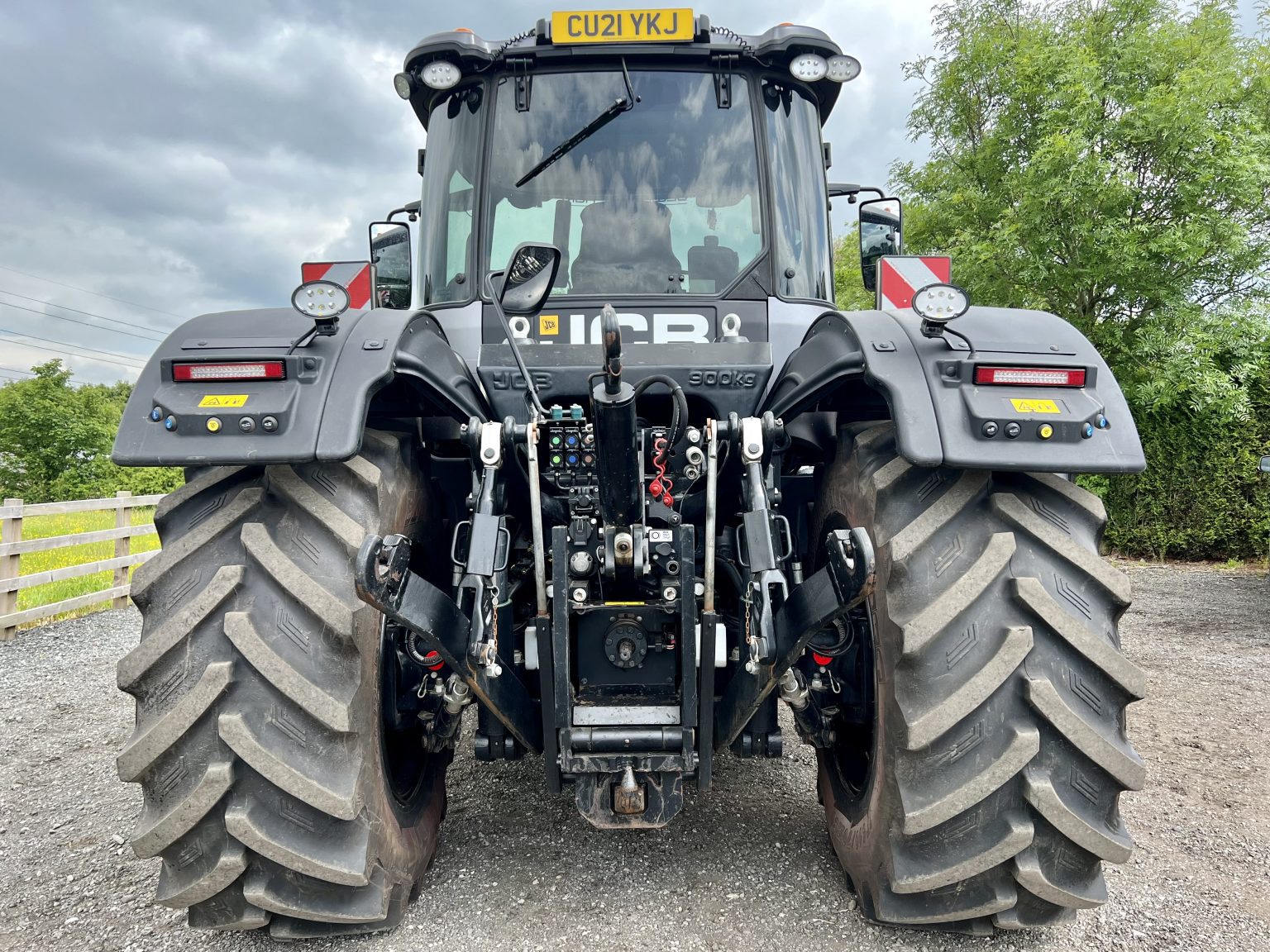 2021 JCB Fastrac 4220 Stage 5 - Grey For Sale - Dewhurst Agricultural