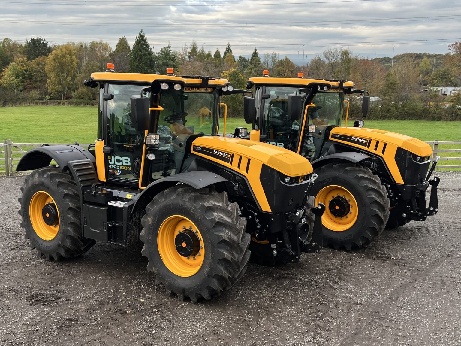2022/72 JCB Fastrac 4220 ICON For Sale - Dewhurst Agricultural