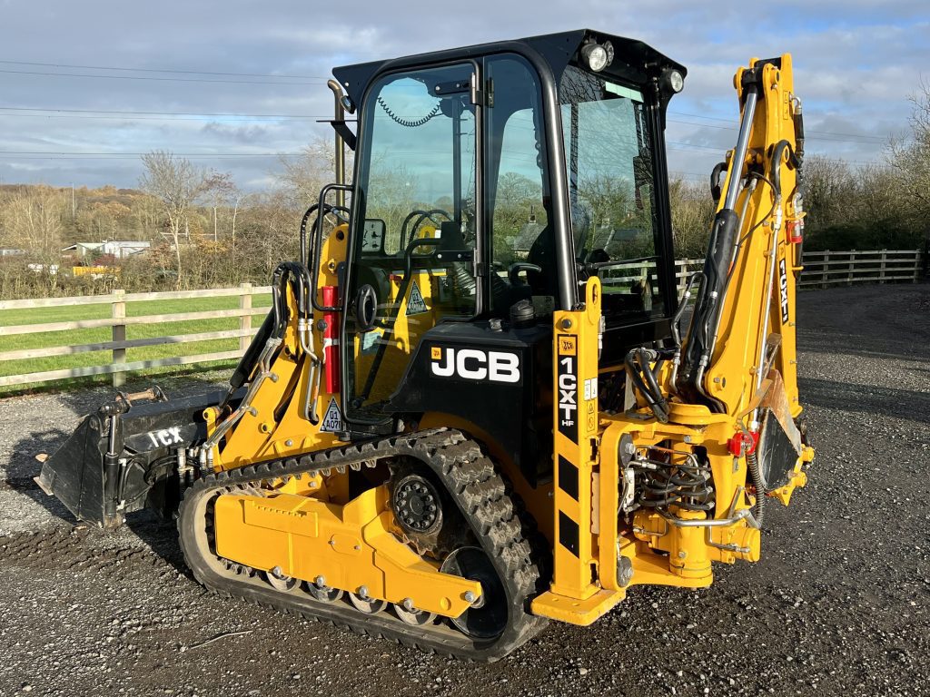 JCB 1CXT-HF Tracked Backhoe Loader For Sale - Dewhurst Agricultural