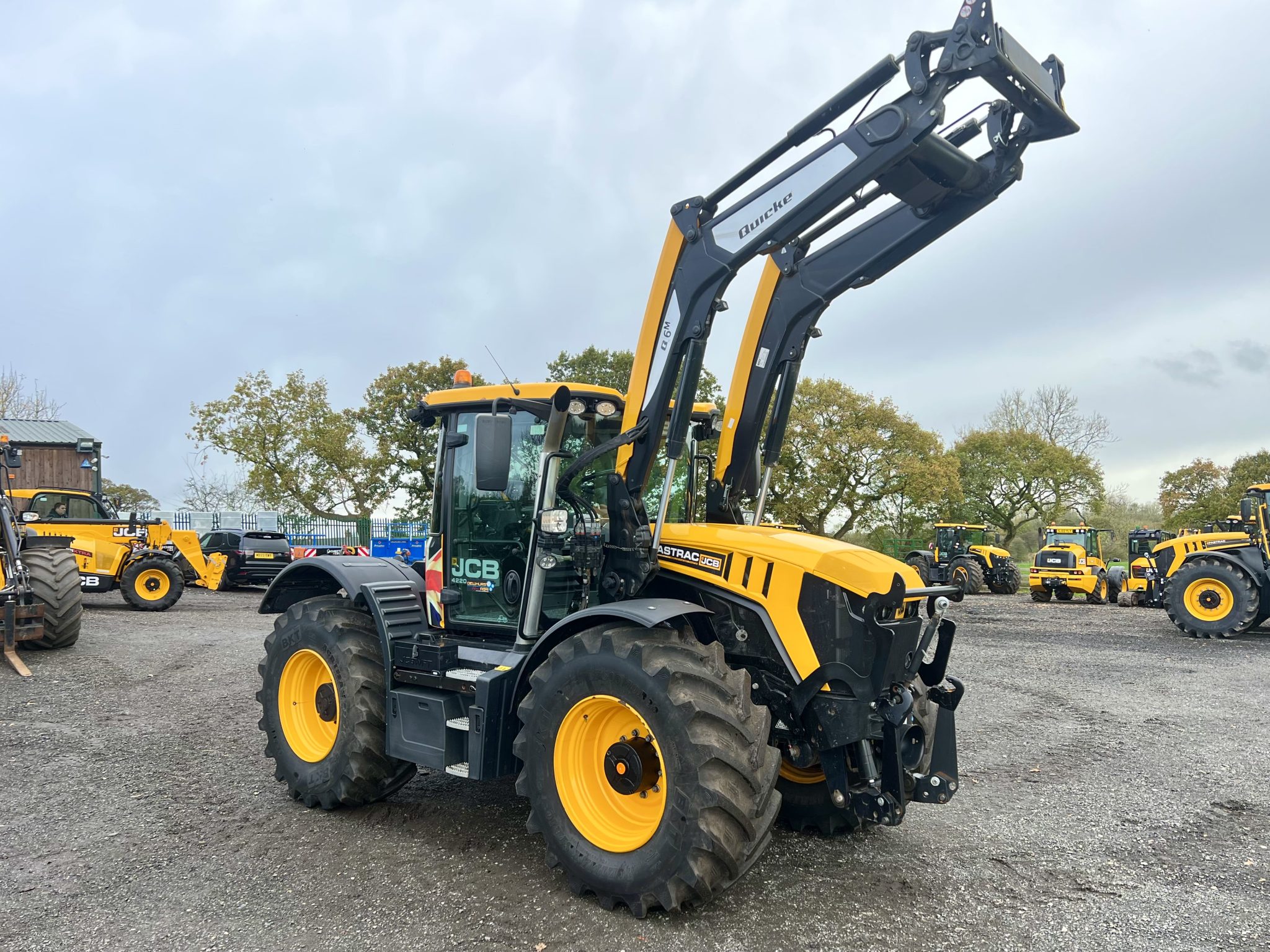2020 JCB Fastrac 4220 WFT C/W Quicke Q6M Front Loader For Sale ...