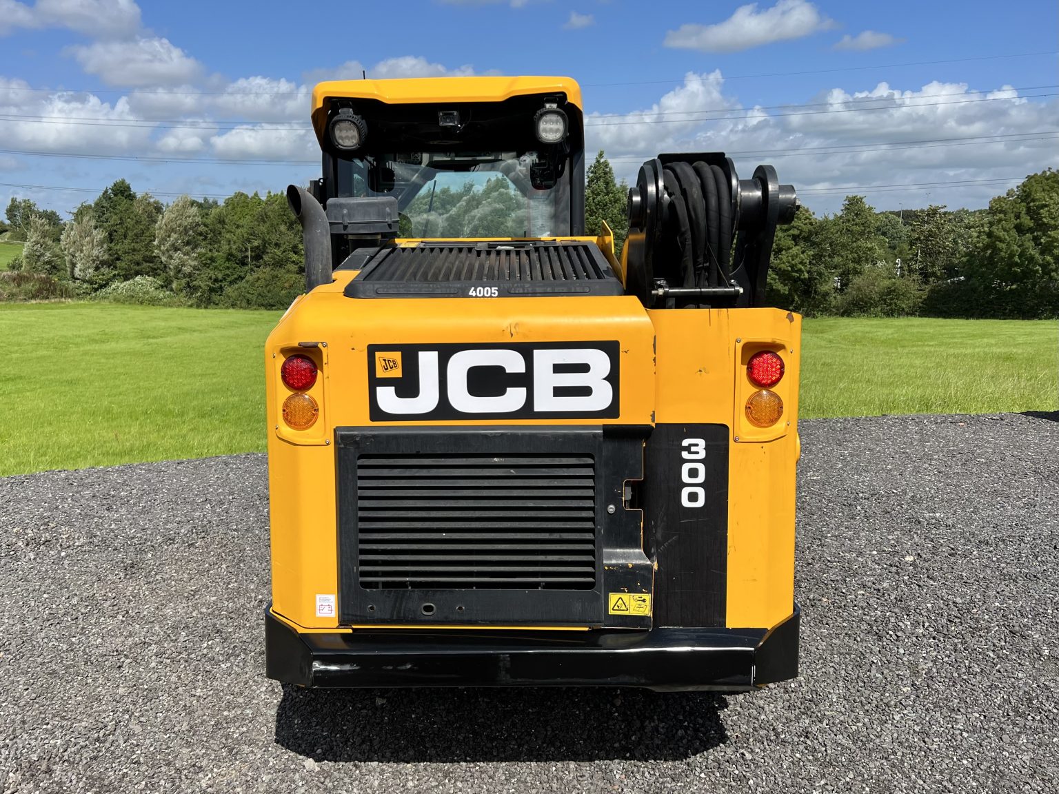 JCB 300 Eco Powerboom Skidsteer Loader For Sale - Dewhurst Agricultural