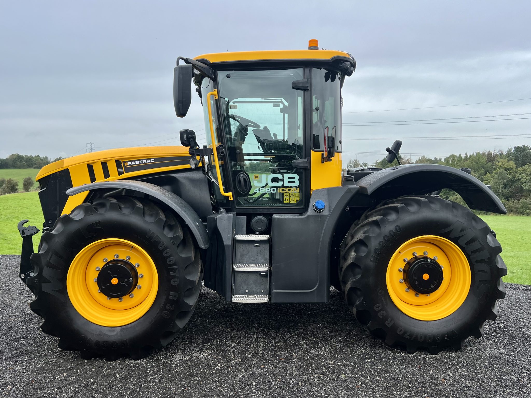 2022 JCB Fastrac 4220 ICON For Sale - Dewhurst Agricultural