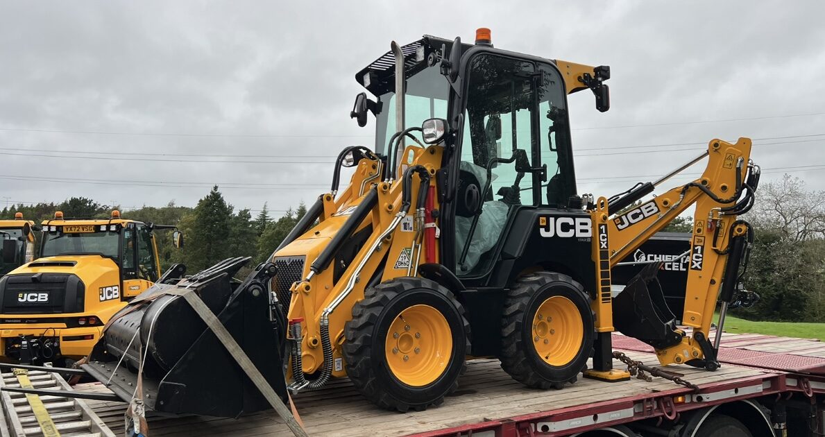 2023 JCB 1CX Plus Backhoe Loader For Sale - Dewhurst Agricultural