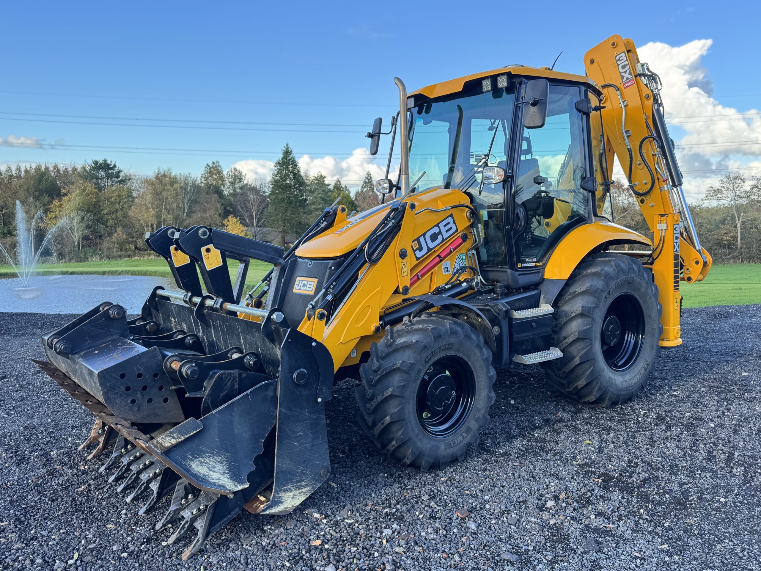 2024 JCB 3CX Sitemaster PRO Backhoe Loader For Sale - Dewhurst Agricultural